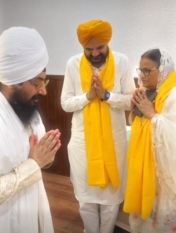 IN PICS: Sidhu Moose Wala's Parents Meet Ranjit Singh Dhadrianwale